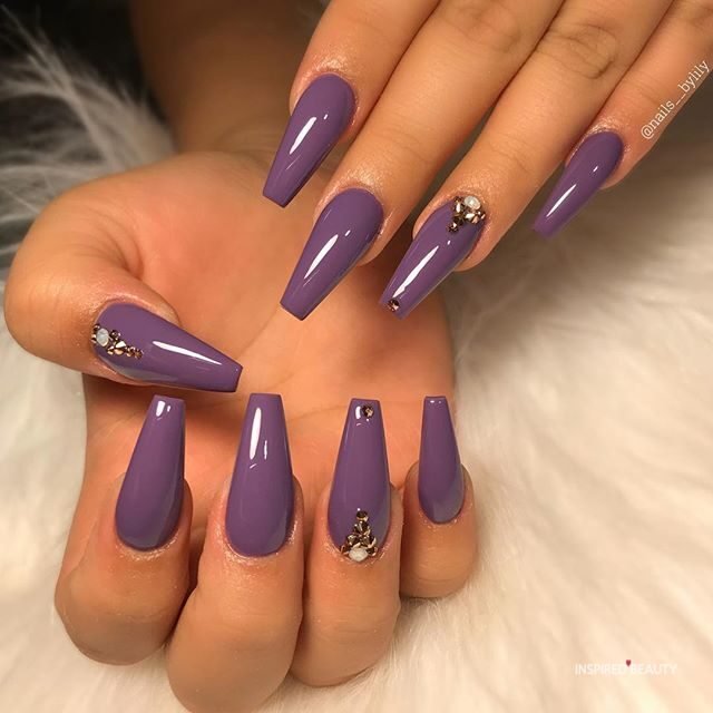 20 Gorgeous Dark Purple Nails to Inspire your Next Mani - Inspired Beauty