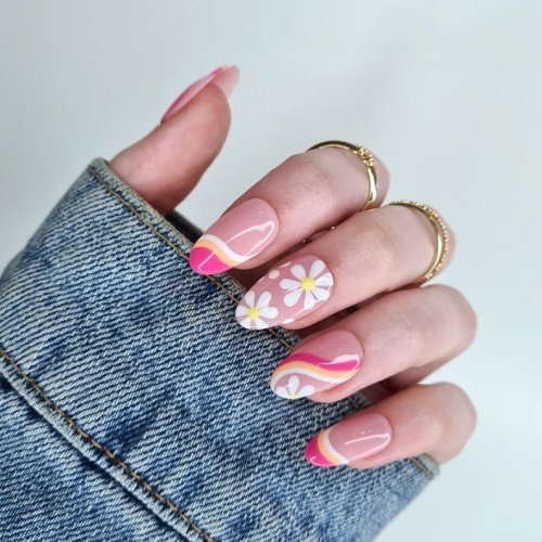 22 Amazing Swirl Nails To Copy - Inspired Beauty