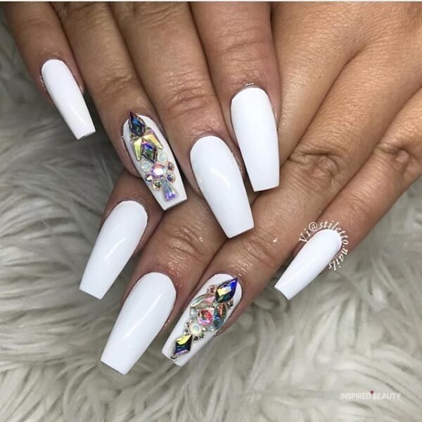 24 Gorgeous White Nails With Designs - Inspired Beauty