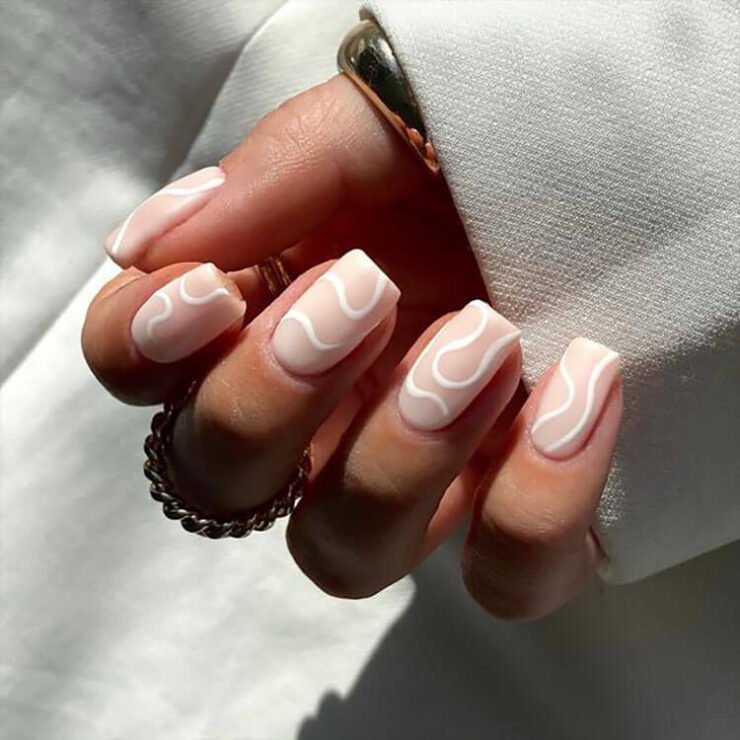 15 Short White Nails To Look Great - Inspired Beauty