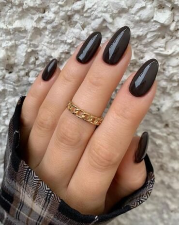 22 Best Dark Winter Nails Worth Trying - Inspired Beauty