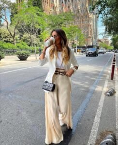 22+ Women Smart Casual Dinner Party Outfit Ideas Elegant and ...