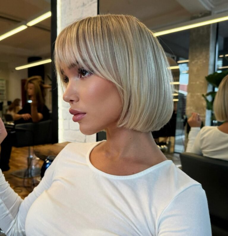 14 Short Stacked Haircuts To Give a Try - Inspired Beauty